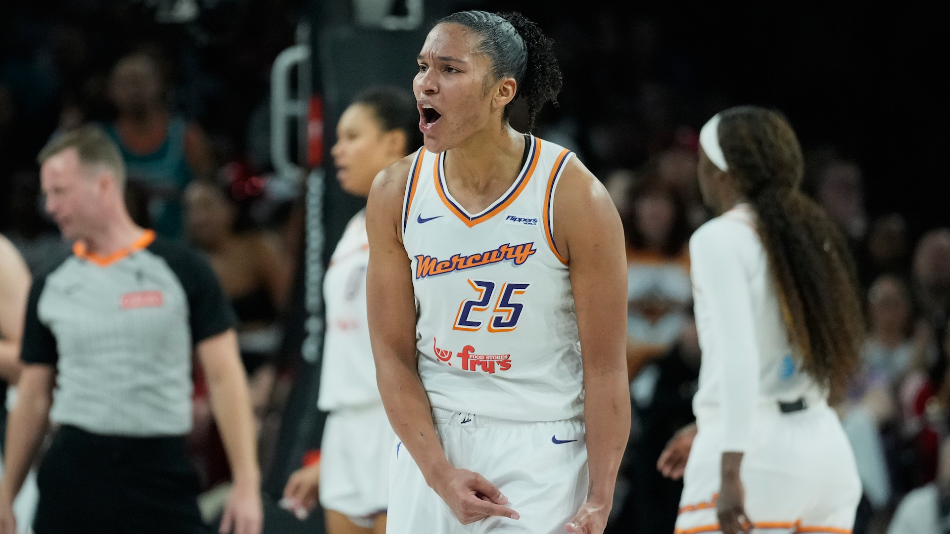 WNBA Finals: Young, Wilson propel Aces to 2-0 series lead over Phoenix ...
